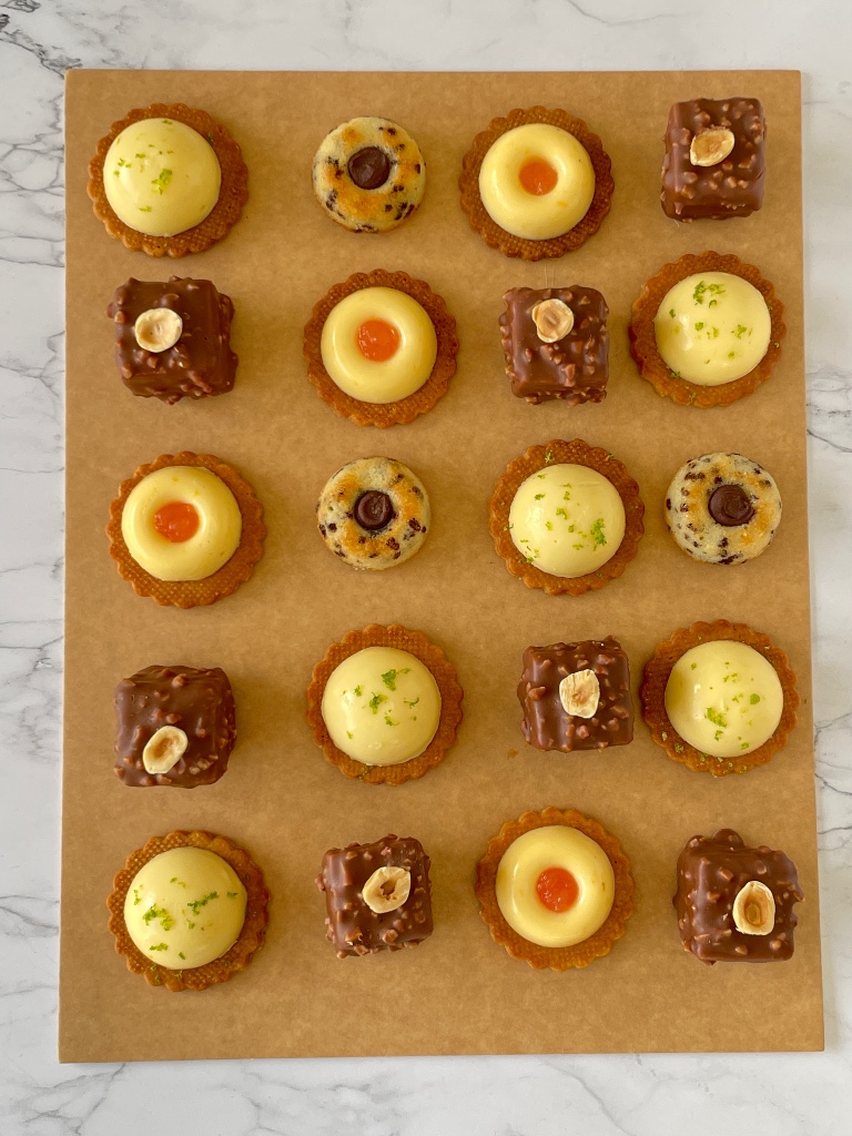 Plateau de mignardises - M&E Pâtisseries